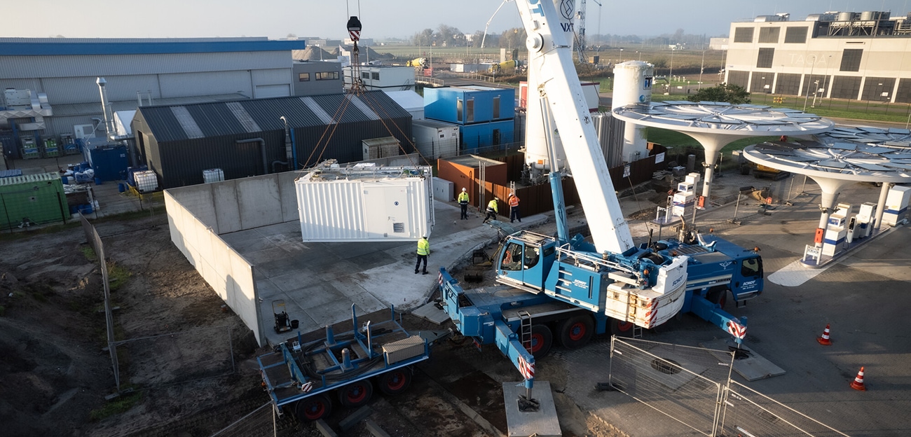 Het eerste waterstoftankstation van NXT Mobility is in aanbouw - NXT ...