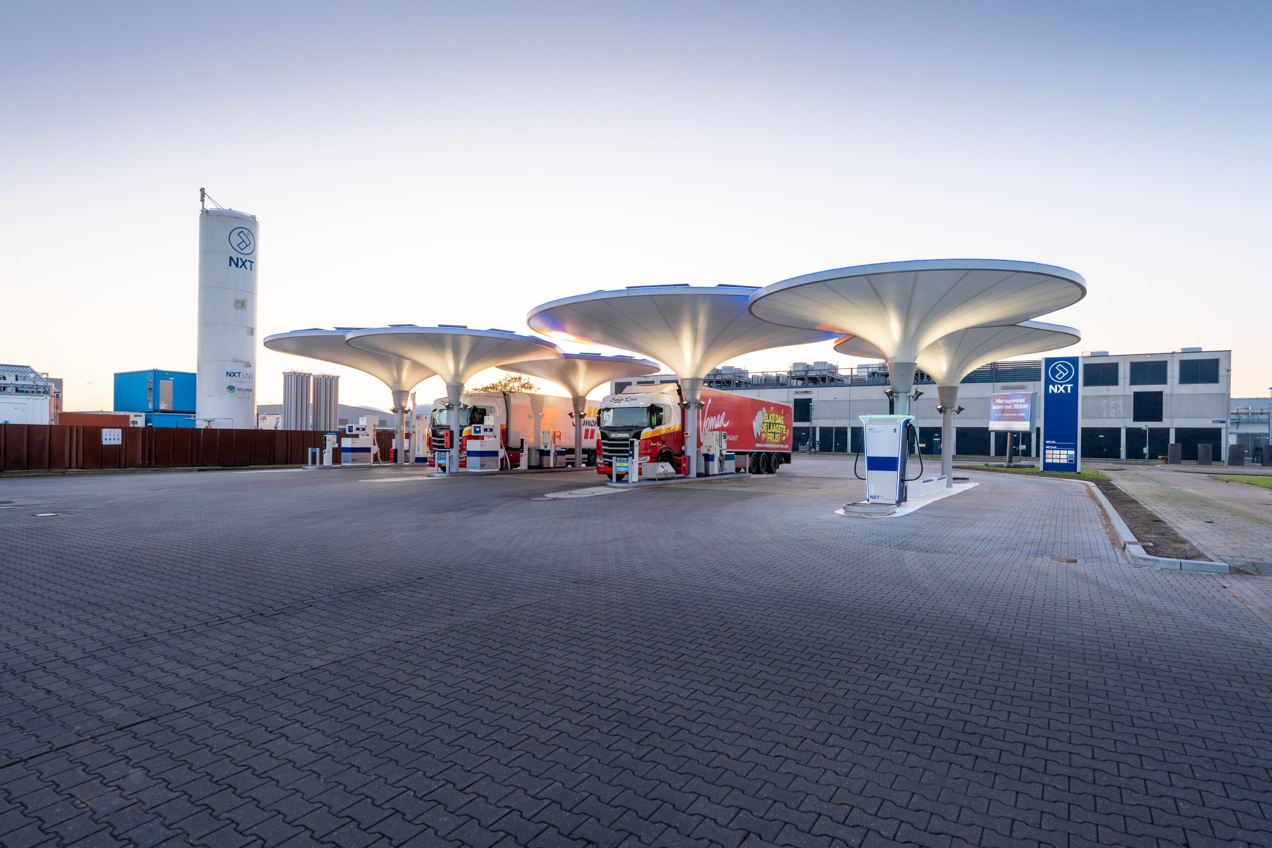 Nieuwe snellaadlocatie geopend bij NXT Energy Hub Alkmaar - NXT Mobility